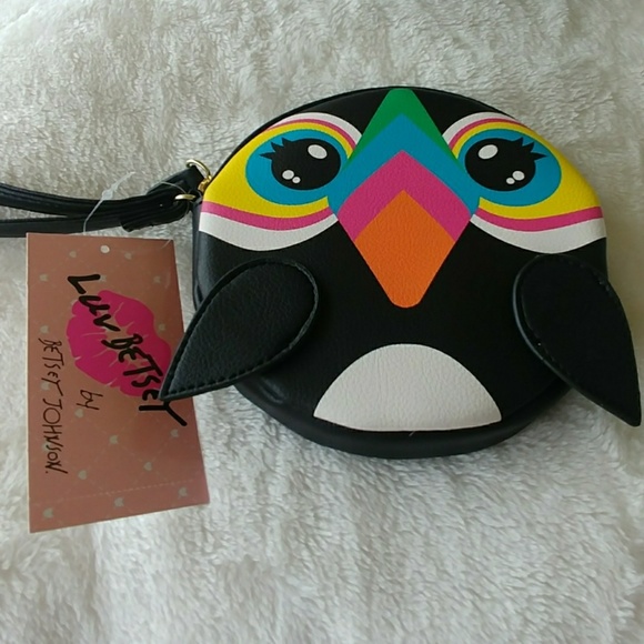 Betsey Johnson | Bags | Betsey Johnson Penguin Wrisklet | Poshmark